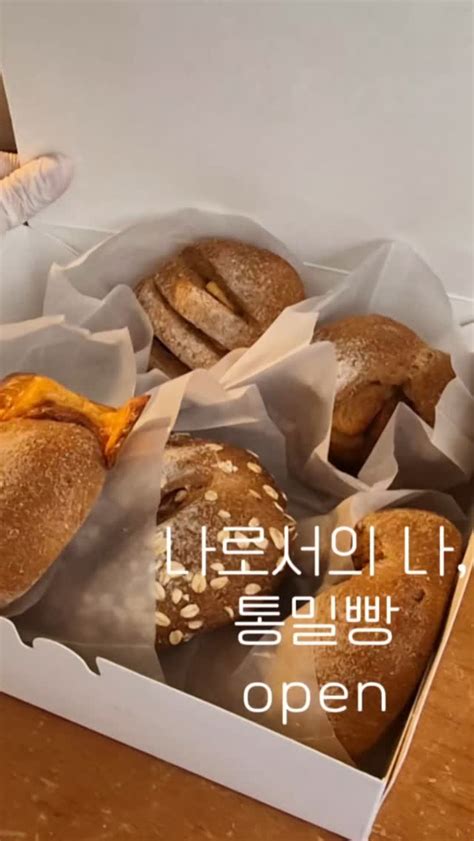 우아맘 육아라이프 살림 • 요리 짜장면이 먹고싶다는 아드님 요청에 사서 먹이는게 당연 훠얼씬 자극적이고 맛있지만 냉털도 할 겸 야채도 먹이고 싶어서 엄마표 야채