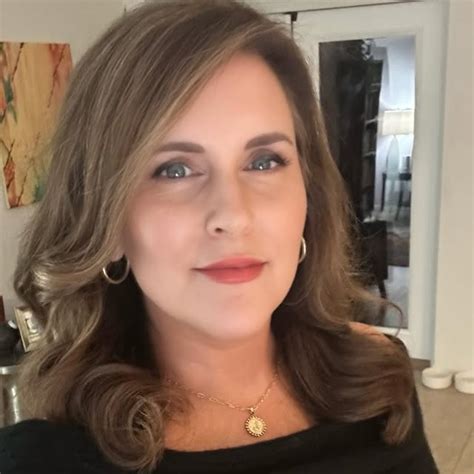 J E N N I F E R H E N S O N Jenniferhenson On Threads