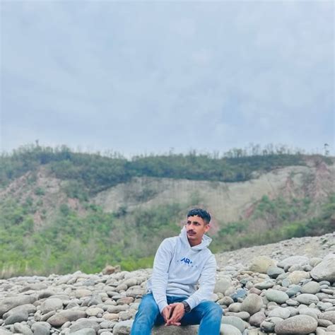 Anuj 🤍🦢 Anuj Mahajan • Threads Say More