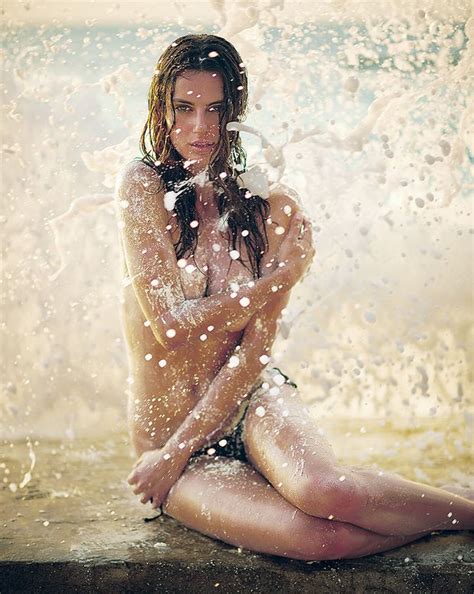 Catrinel Menghia Pic