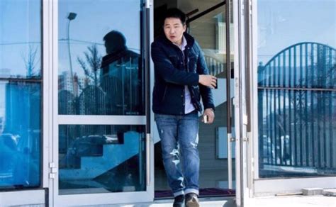 Баатка “эр өсөж эсгий сунадгийг” нотолж явна