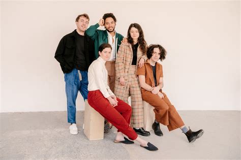 딘포스트 Dinpost 수많은 우연이 만들어낸 필연적인 운명의 밴드 순수한 설렘을 간직한 인디팝