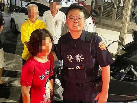 推輪椅訪老友迷路 竹園警和里長助老婦人平安返家