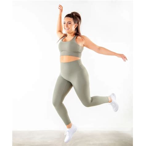 Plump Peach Co On Instagram Those Friday Feels 💚 Steph Is Wearing