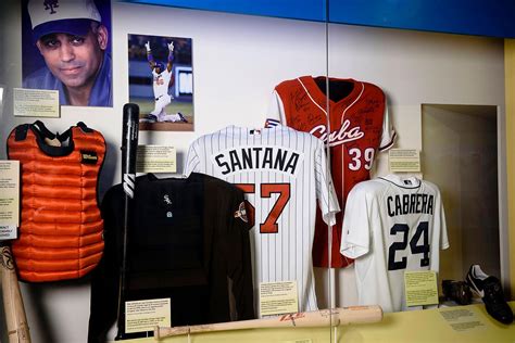 Voices Of The Game Roberto Alomar And Justino Clemente Baseball Hall