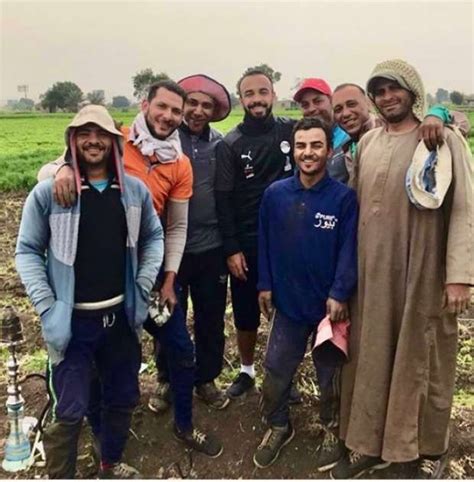 الوطن سبورت أفشة يقضي الحجر المنزلي في الغيط أحلى كوباية شاي صور