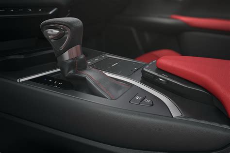 2018日內瓦車展：台灣第四季登台！lexus小型休旅ux正式發表 Carstuff 人車事