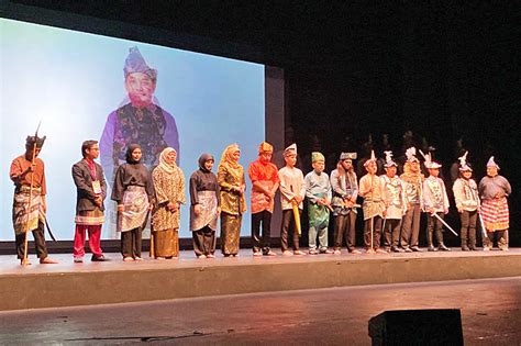 Local Theatre Group Tells A Story Borneo Bulletin Online