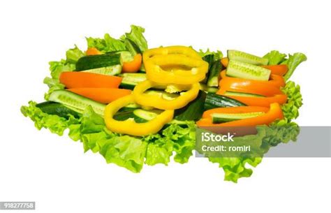신선한 야채와 흰색 절연 그린 샐러드 0명에 대한 스톡 사진 및 기타 이미지 0명 건강한 생활방식 건강한 식생활 Istock