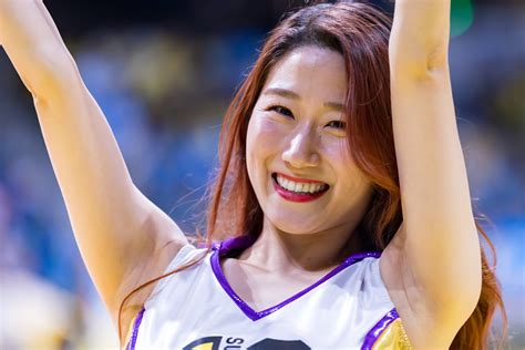 チアリーダーの美脇 チアガールの魅力 ポトレ