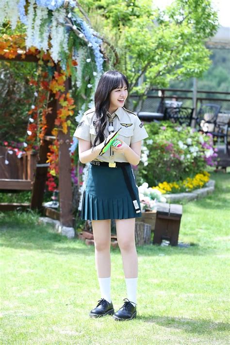 South Korean Girls Korean Girl Groups Kim Ji Won Starship Entertainment Behind The Scenes