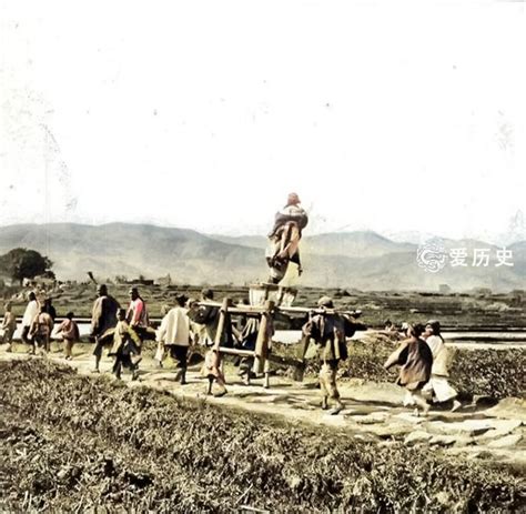 清朝穷乡僻壤土皇帝的出行仪仗 九品芝麻官的王爷排场乘轿