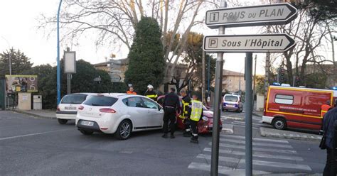 FAIT DIVERS Carpentras Deux Voitures Se Percutent