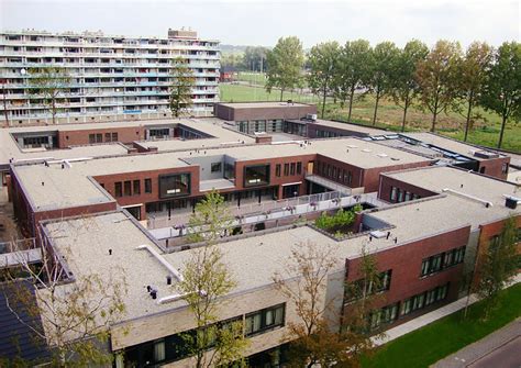 El Pueblo De Los Pacientes De Alzheimer Un Experimento Holandés Aclamado En El Mundo Infobae