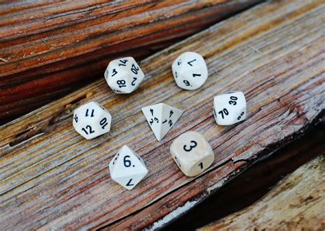 Dungeons And Dragons Dice Set Ivory Jacks