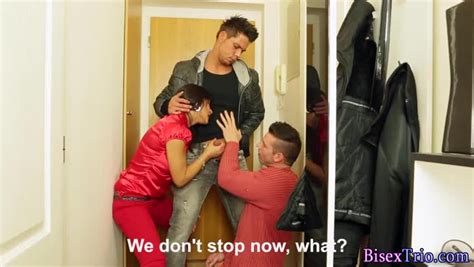 Bisexual Guy Gets Facial