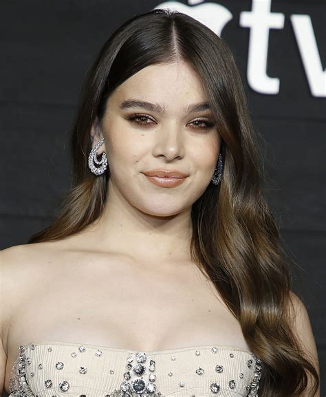 Hailee Steinfeld Live Action Wiki Fandom