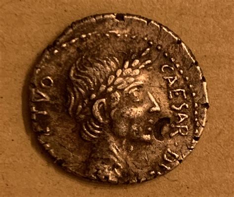 Denier Jules César Lucius Aemilius Buca Estimation Numista