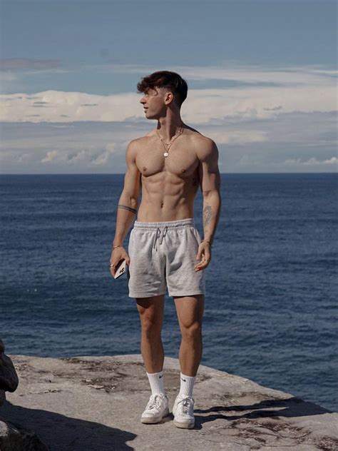 6 Foot Men Lean Body Type Aesthetic Men Fit Guys Men Abs