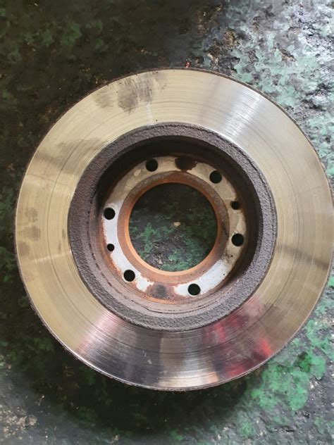 그랜드스타렉스 브레이크시 패달및 핸들떨림 발생 앞 디스크연마 및 브레이크패드 교환 인천 부평 백운 동암 간석오거리 산곡 구월 송림 가좌 십정동 현대카센터 마이티메가트럭승용