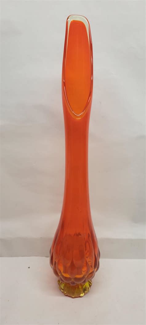 Help Identify This Vase R Glasscollecting