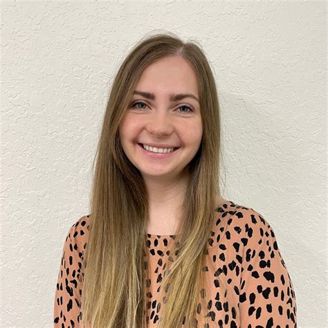 Victoria Didyk Dental Assistant Heartland Dental Linkedin