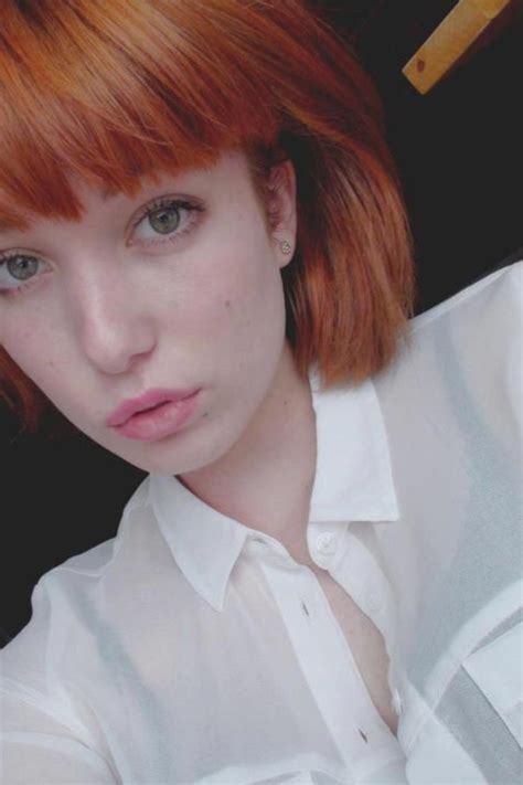 Not A Fan Of Bangs But The Red Hair Green Eyes And Kissable Lips Were A Devastating Combo To
