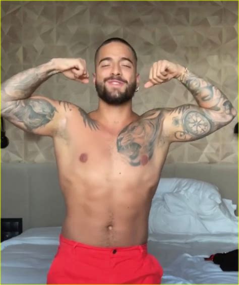 Maluma Dances Shirtless To Instinto Natural In Sexy Video Watch