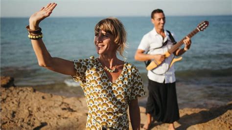 Frontenay Rohan Rohan Le Duo Charlilou Va Inonder Le Logis Damour Et