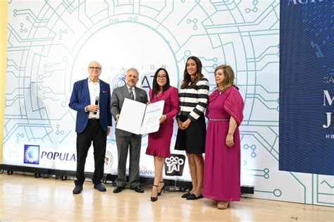 Ministerio de la Mujer Innovati reconoce a Mayra Jiménez por sus