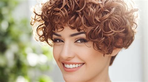 7 Medium Pixie Haircuts That Strike The Perfect Balance Between Short And Stylish