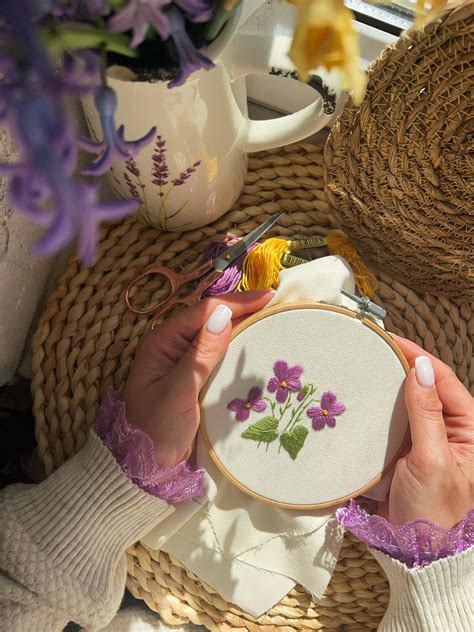 ჯგუფიათინათი მადაგასკარში ყოველი დღე მზიანი და ლაღია ამას ჩვენი ეს ლამაზი ცეკვა მოწმობს