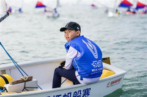 中国杯青少年帆船赛南山开赛：深圳湾巡游拉开激战序幕
