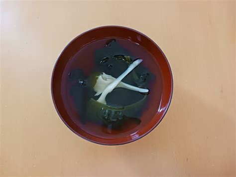 わかめと舞茸のお吸い物 レシピ・作り方 By ちび主婦 楽天レシピ
