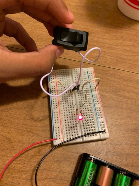 Series Circuit ENGINEERING BY DESIGN