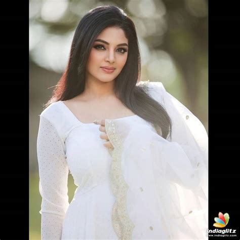 Sanam Shetty Photos Tamil Actress Photos Images Gallery Stills And
