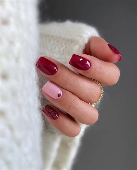 25 Short Valentines Day Nails Chic Cute And Practical The Beauty May