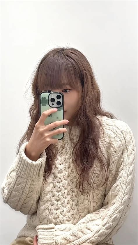 창동미용실 송다영 퍼스널헤어 레이어드펌 레이어드컷 중단발 매트브라운 한 끗 차이 태슬컷 🐈‍⬛🫧🎀 1cm 차이가 큰 단발 은 내 얼굴형과 목선에 따라 더 어울리는