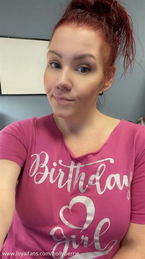 Holly Berries Official Social Fan Page Loyalfans