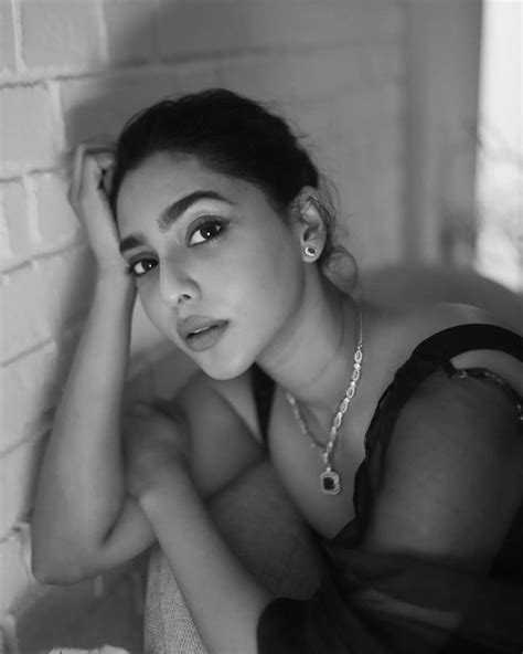 Aishwarya Lakshmi R Hottamilcelebs