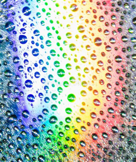 Gotas De Agua Se Cierran Fondo De Degradado Brillante Con Espacio Para