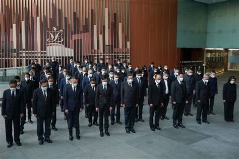 疫情｜立法會主席梁君彥因家人確診 今日不主持立法會大會 昨日曾帶領議員悼念江澤民