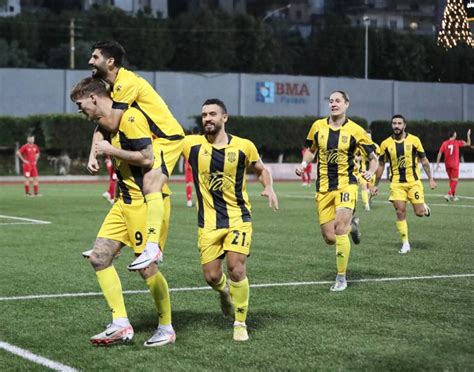 العهد يطارد النجمة والأنصار يضمن مقعده في سداسية البطل جورج عون الديار