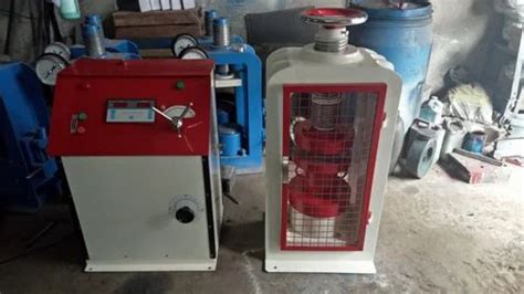 Digital Cube Testing Machine For Construction Packaging Type Wooden At Piece In New Delhi