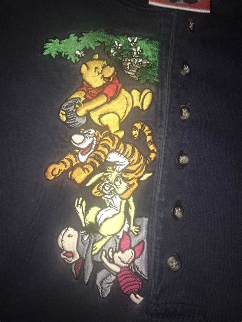 Disney × Mickey Mouse Winnie The Pooh Embroidered Vin Gem