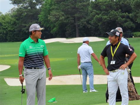 2年ぶりマスターズv狙う松山英樹、ヒゲ剃りさっぱりした姿で調整 後輩・比嘉ともぐもぐタイム 米国男子ゴルフ写真ニュース 日刊スポーツ