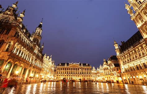 黄金廣場 下雨的夜晚 布魯塞爾 比利時 Grand Place Brussels Belgium rainy ni Flickr