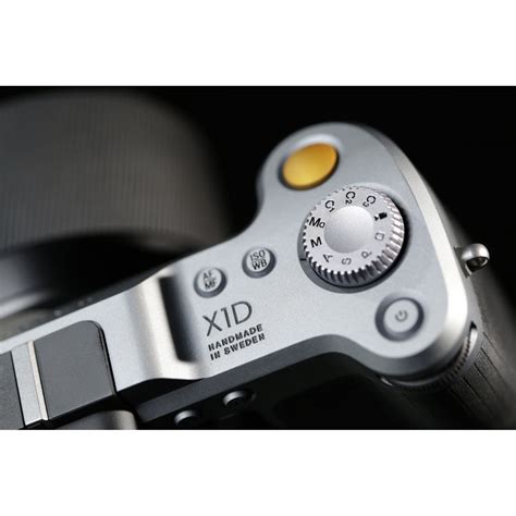 New US Shipping Date For The Hasselblad X1D Medium Format Mirrorless
