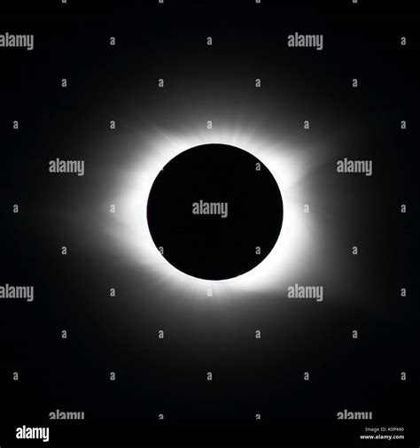 The Suns Corona Is A Blanket Of Extremely Hot Gases Made Up Of Hihgly
