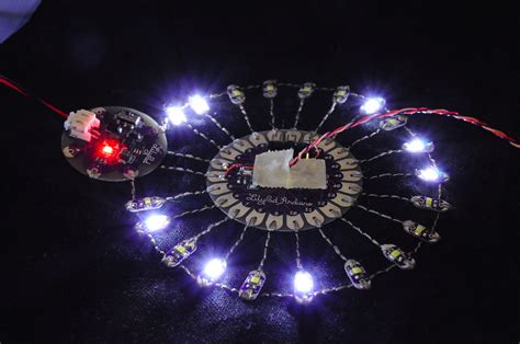 Lilypadarduinowithfadingleds Makerpro科技創新實作社群媒體